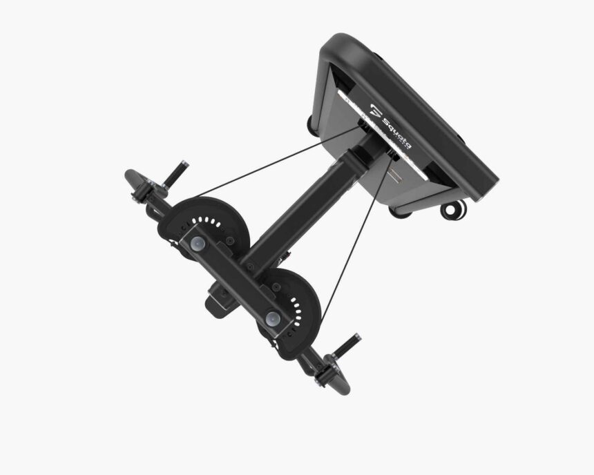 Pec Dec and Rear Delt Fly – Squata Fitness